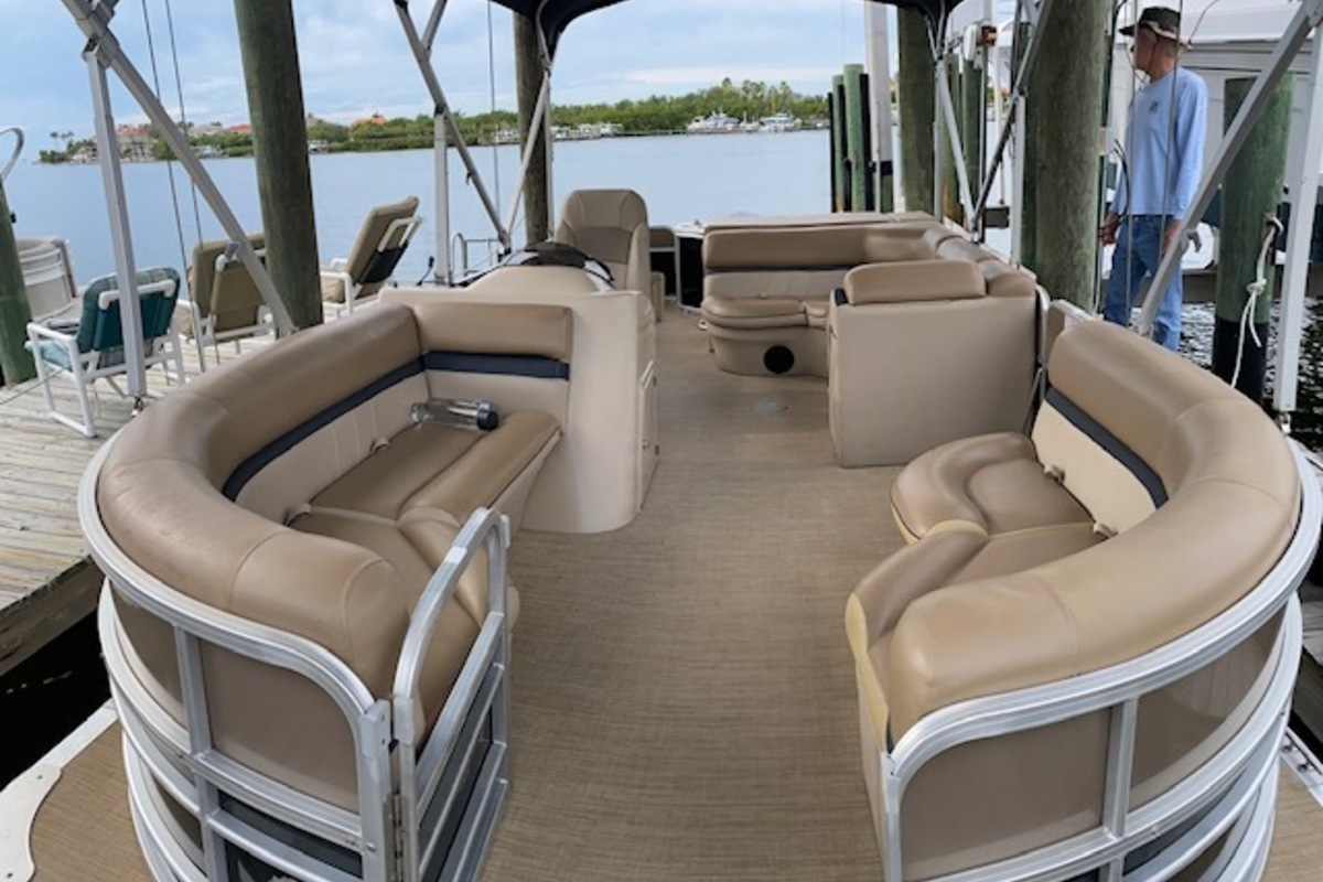 2017 South Bay Tritoon in Wesley Chapel, FL